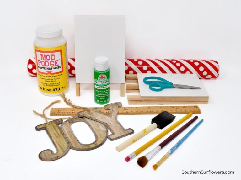 Cheap and Easy Christmas Joy Craft